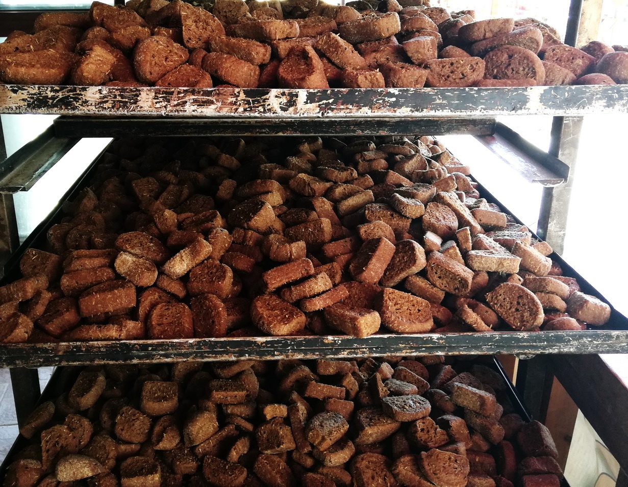 Cretan Food Specialties- Staka, Raki, Snails, and more - Provocolate